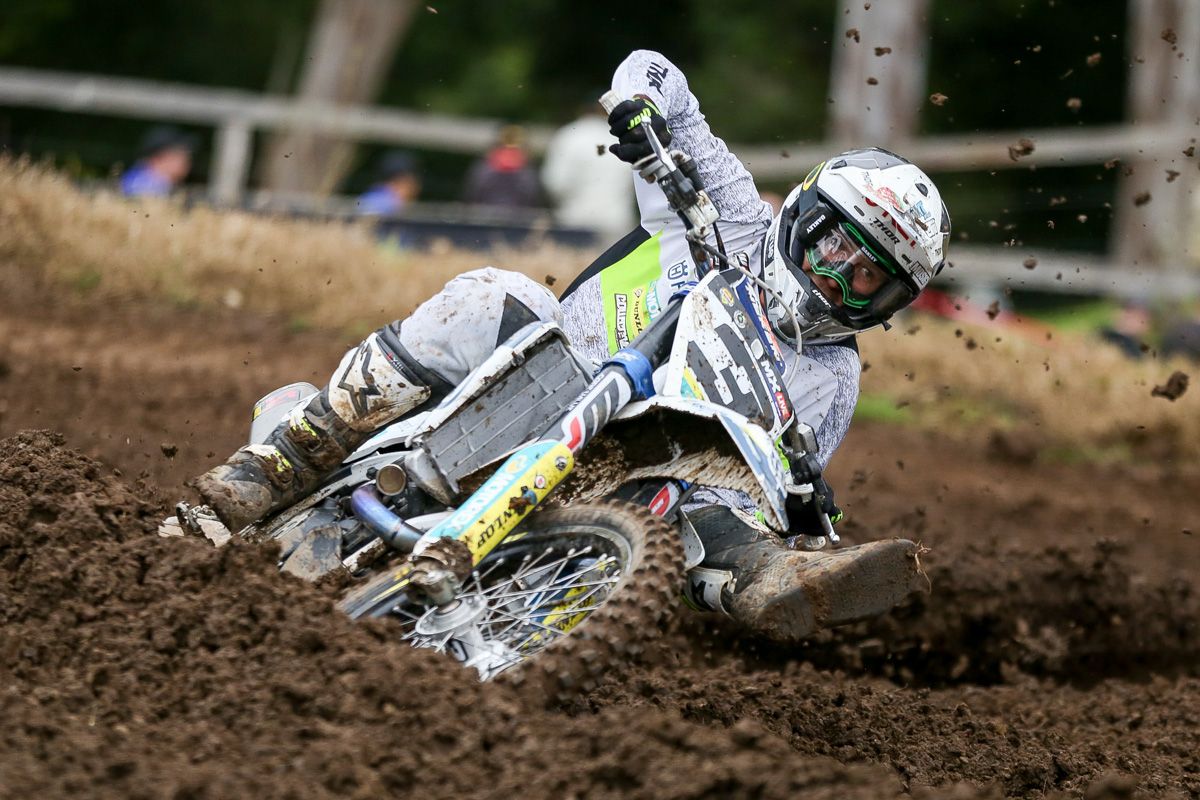 Wallpaper: Kade Mosig | MotoOnline.com