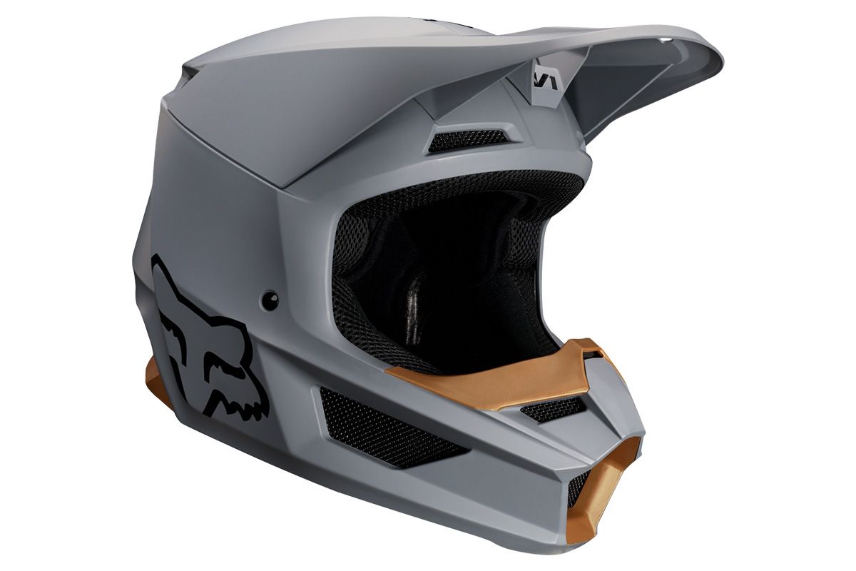 Product: 2019 Fox V1 helmet | MotoOnline.com