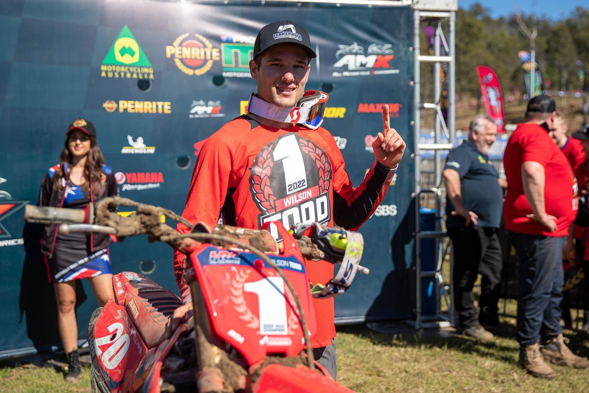Todd crowned MX2 champion as Crawford shines at QMP | MotoOnline.com