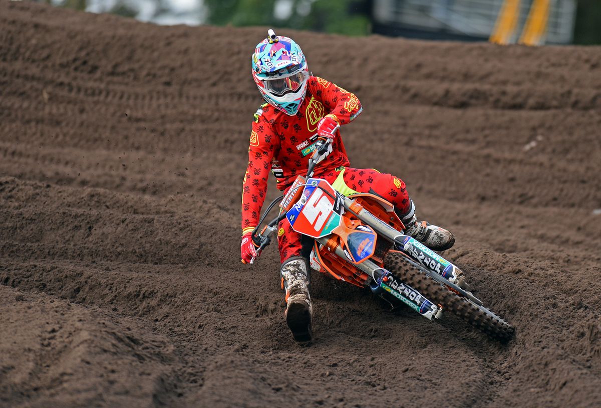 Gibbs and KTM stretch the championship lead into the break | MotoOnline.com